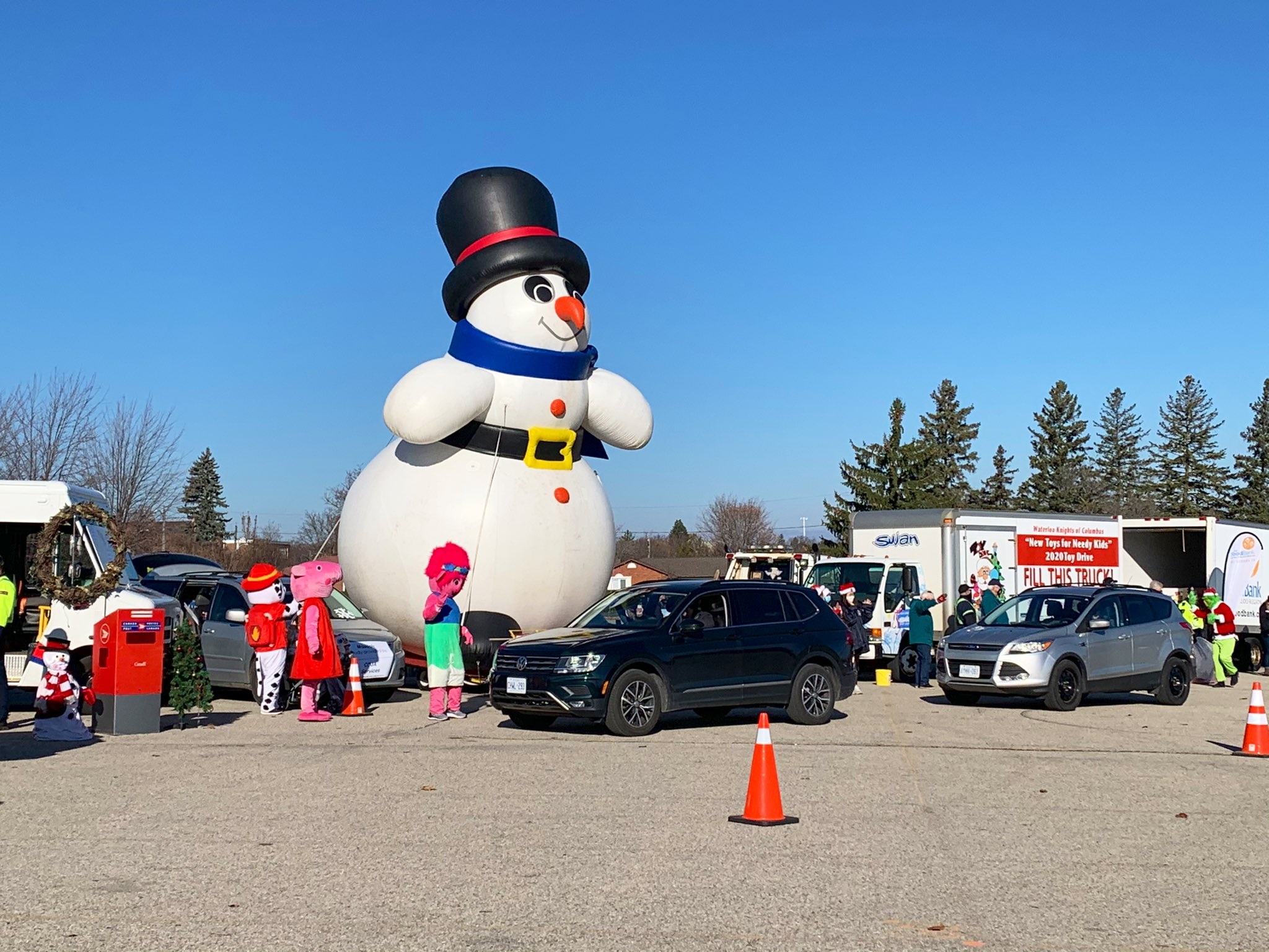 K-W Santa Claus Parade seeking more student volunteers this year