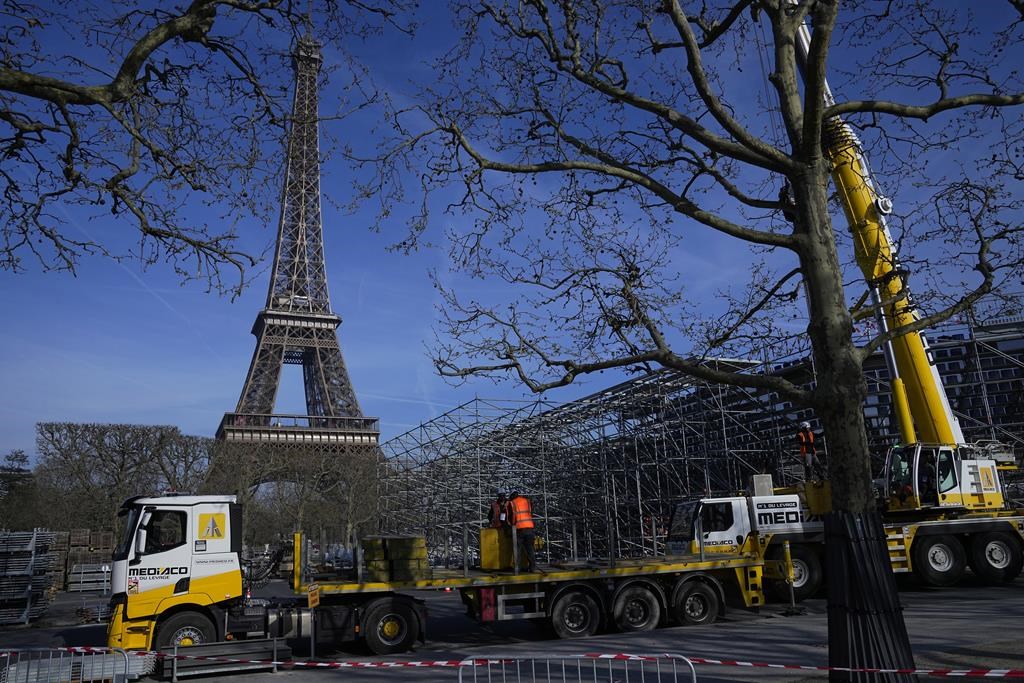 RCMP will provide intelligence help, police to help secure Paris ...
