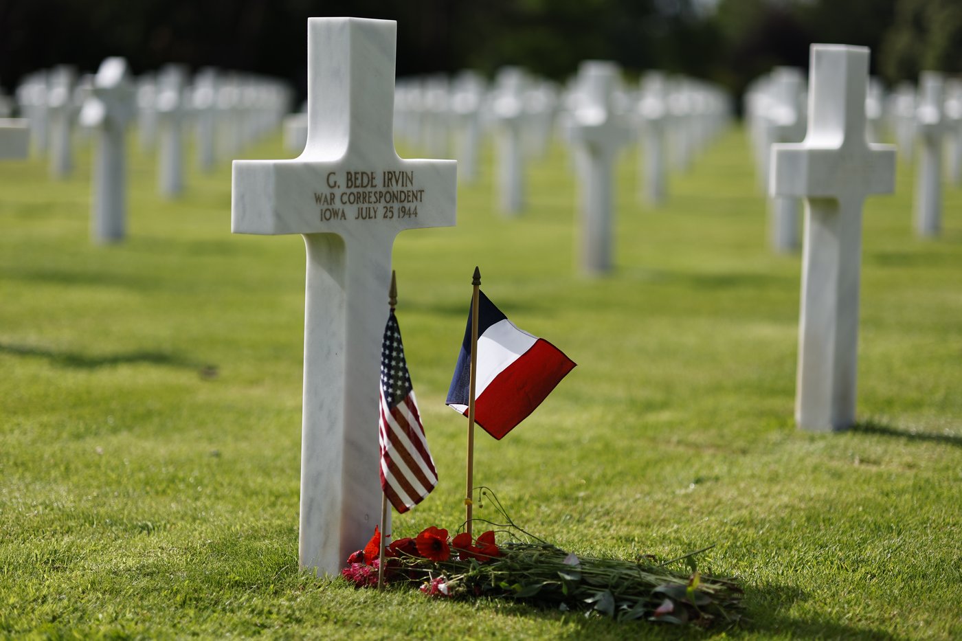 How AP covered the D-Day landings and lost photographer Bede Irvin in ...