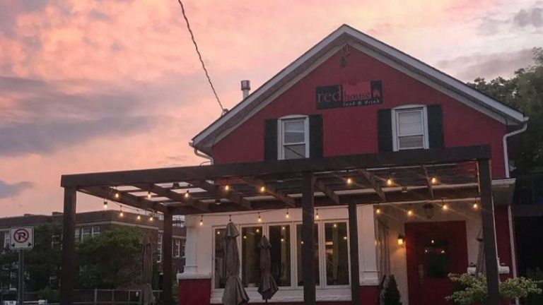 Red House closing in Uptown Waterloo after 11 years