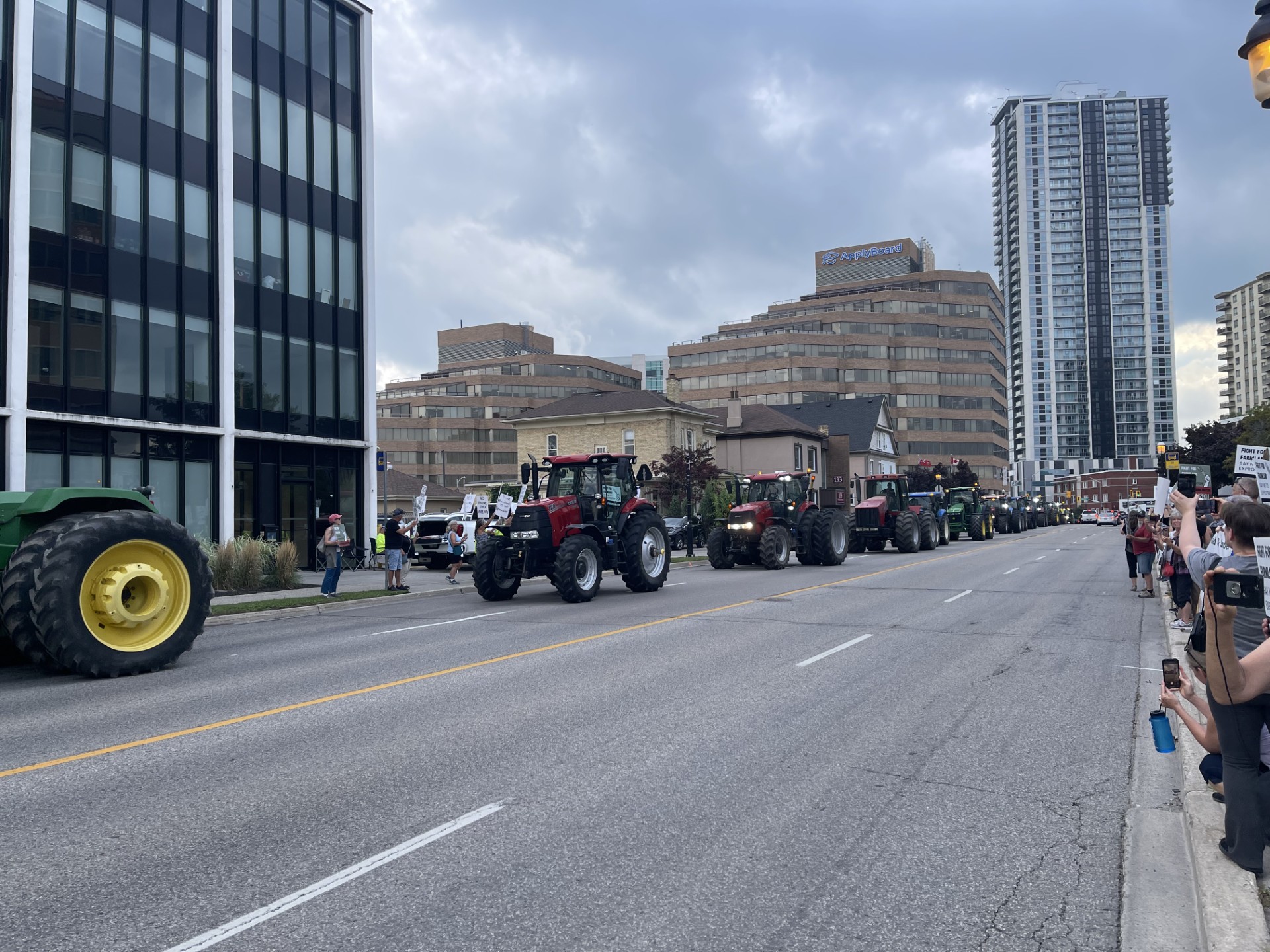 Tractor convoy heading to Kitchener