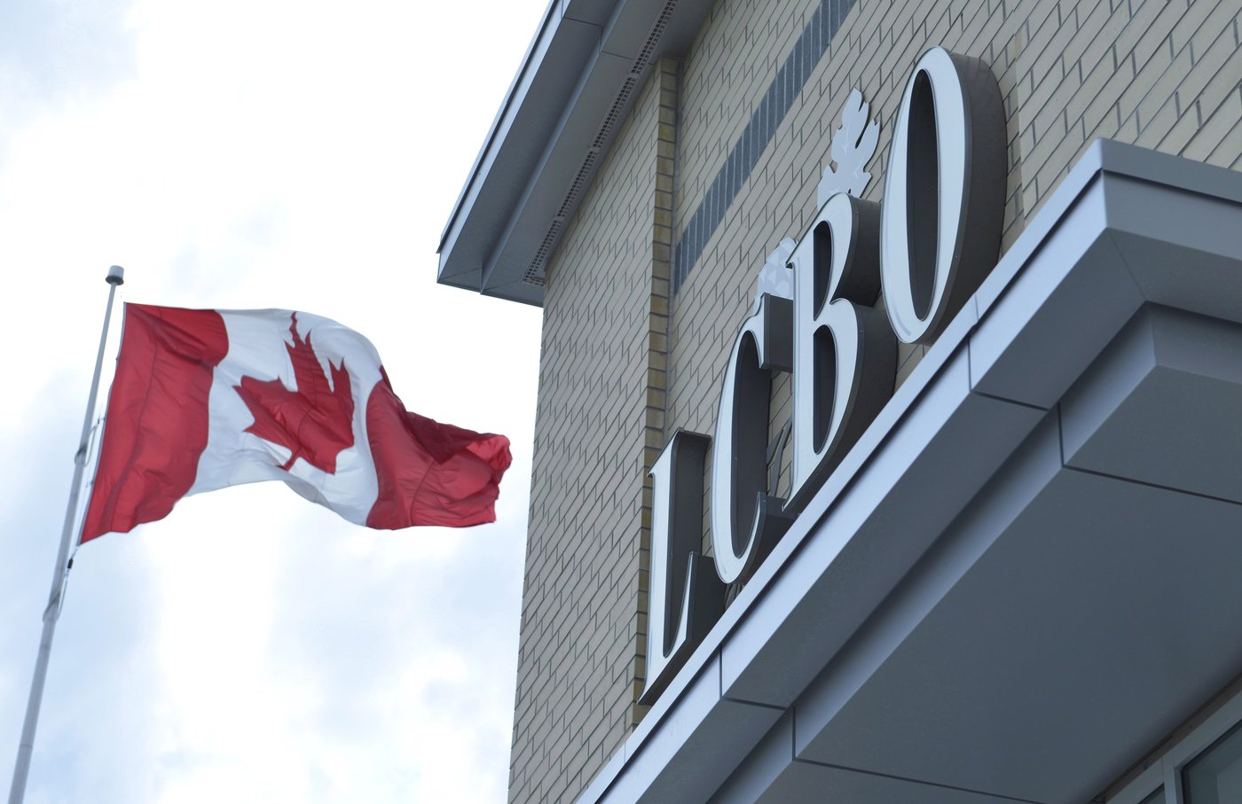 Doug Ford announces removal of U.S. booze from LCBO