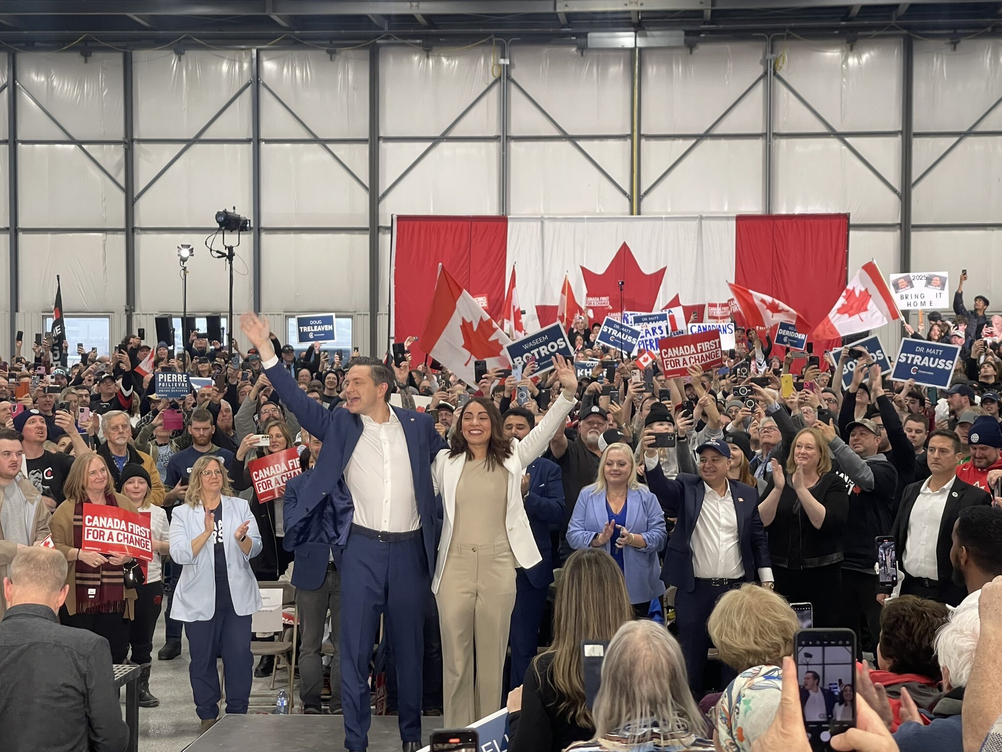 Poilievre holds rally in Breslau with large crowd