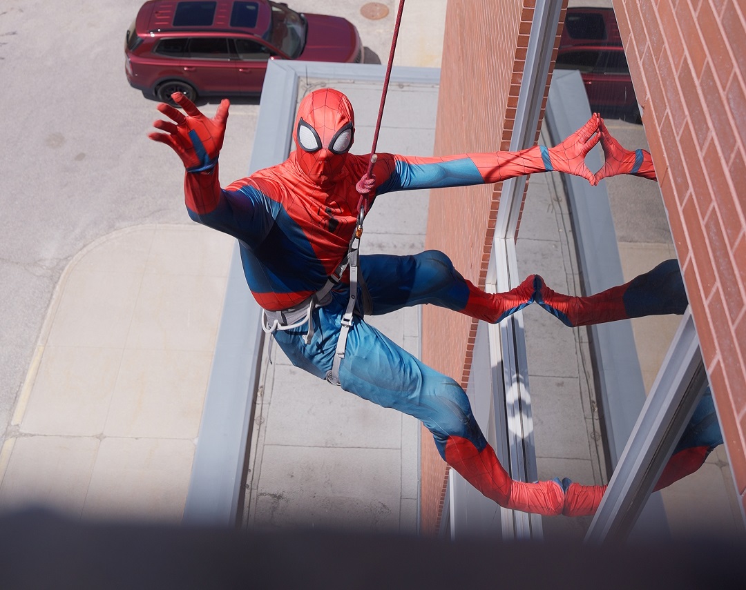 Amazing surprise for kids at Kitchener hospital, Spider-Man rappels down