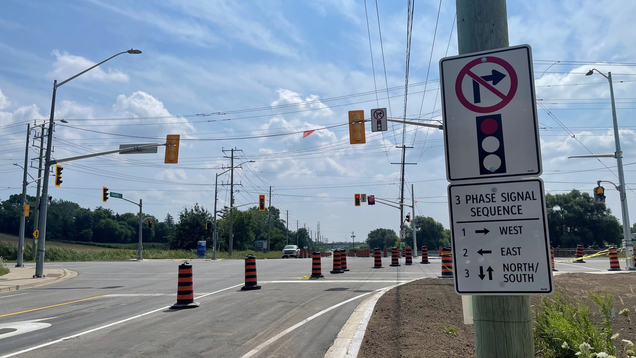 Motion to look into right hand turn ban on red lights to be introduced