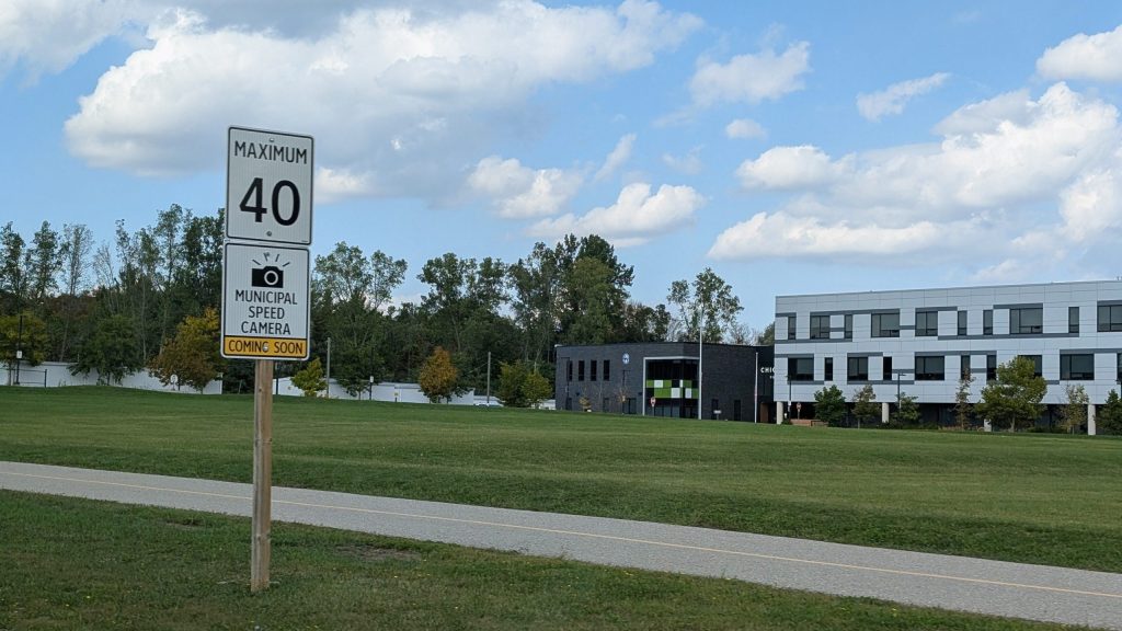 Local mayors push for compromise on Ontario's speed cameras
