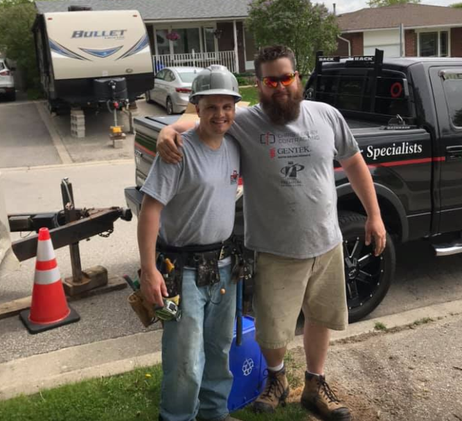 Local man gives boost to Farwell4Hire Campaign