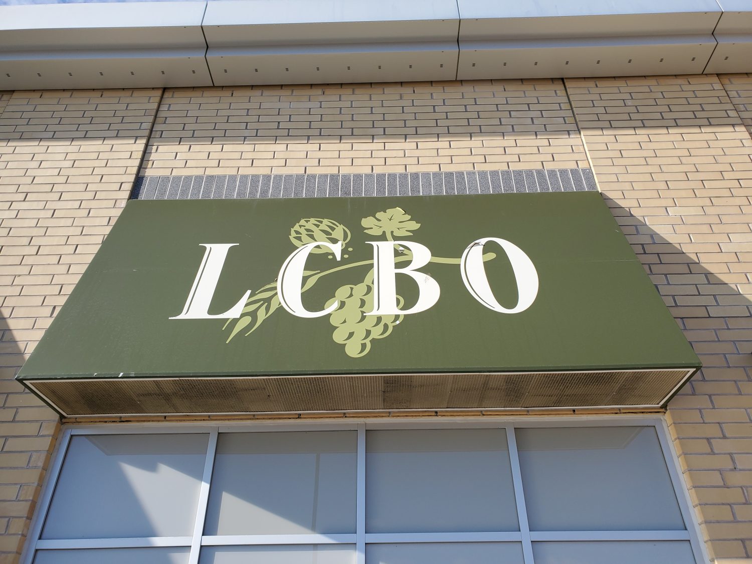 Seven local LCBO stores to offer rapid test kits