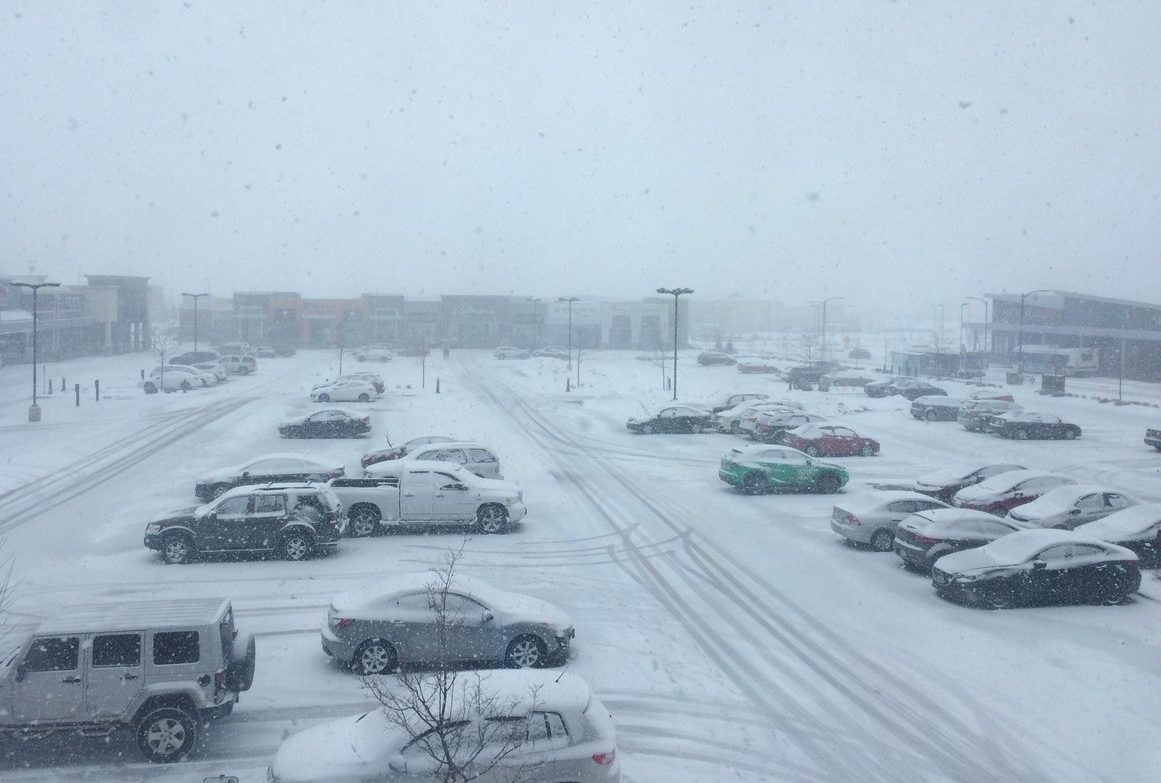 'Largest snowfall event of the season' en route: Environment Canada